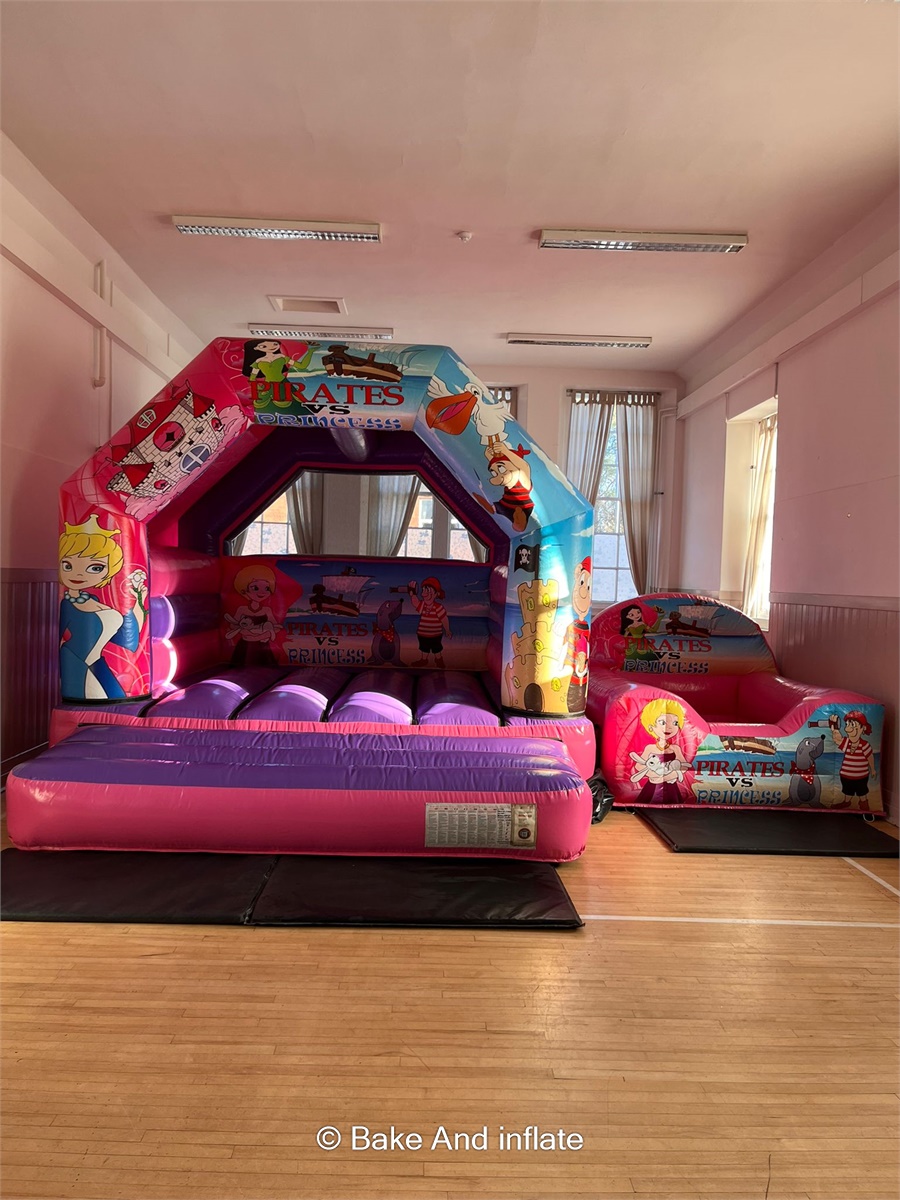 18ft x 13ft Pirates vs Princess Bouncy Castle (Castle and ball pit ...